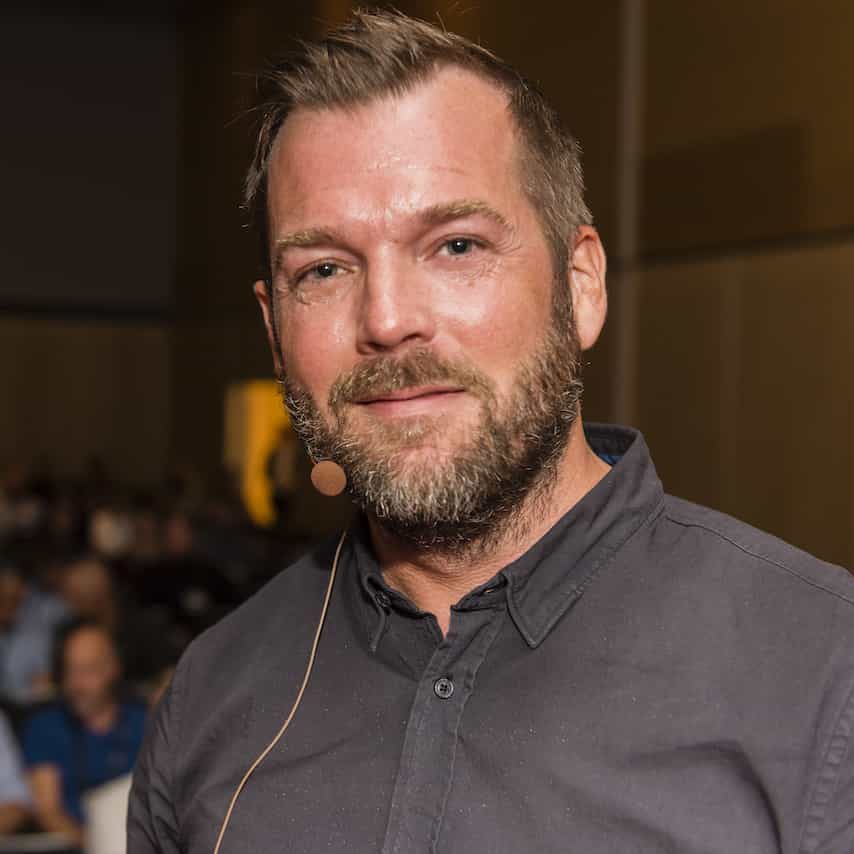 Magnus Aschan - Expert inom AI, Automatisering & Framtidstrender