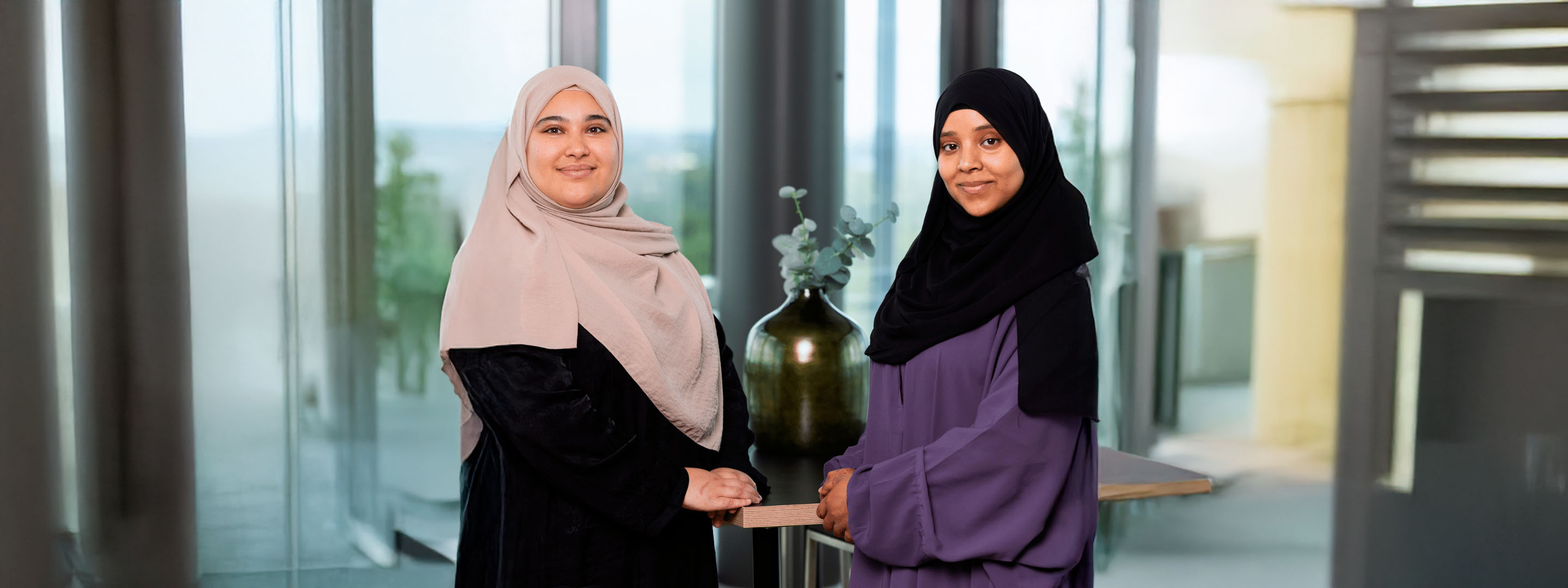 Hiba Adem och Safae Berrahmoune - Från Motgång till Möjlighet