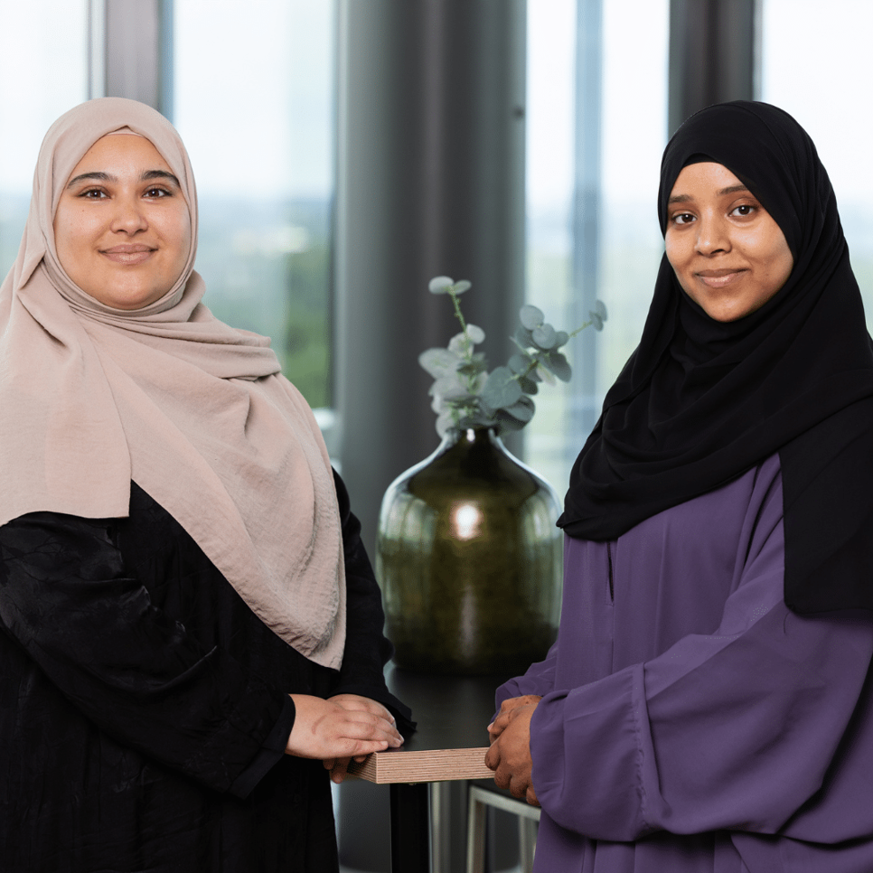 Hiba Adem och Safae Berrahmoune - Från Motgång till Möjlighet